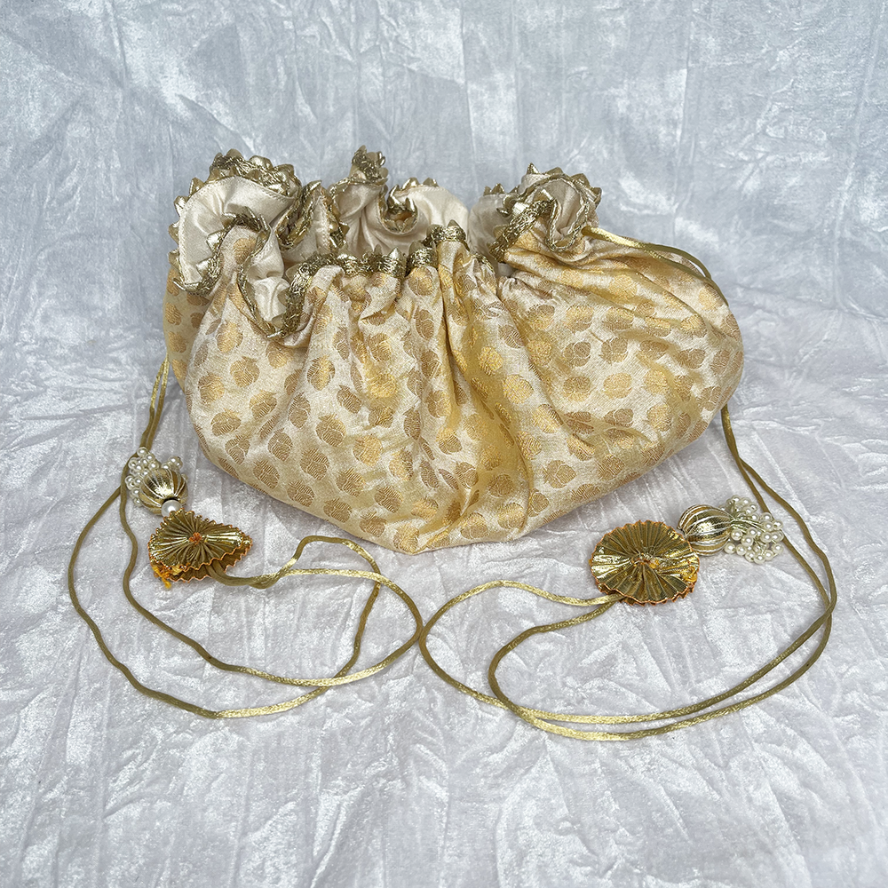 Brass Thali with Design - VIYAAH