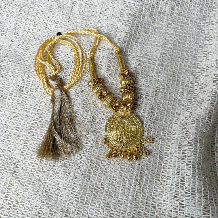 Gold Rounded Design Mens Kainta - VIYAAH