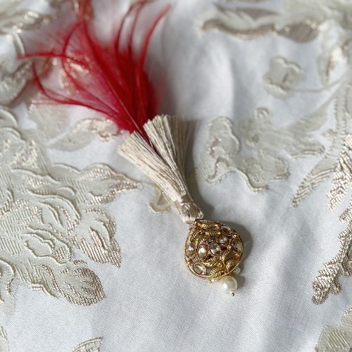 Small Gold Rounded Design Kalgi - VIYAAH